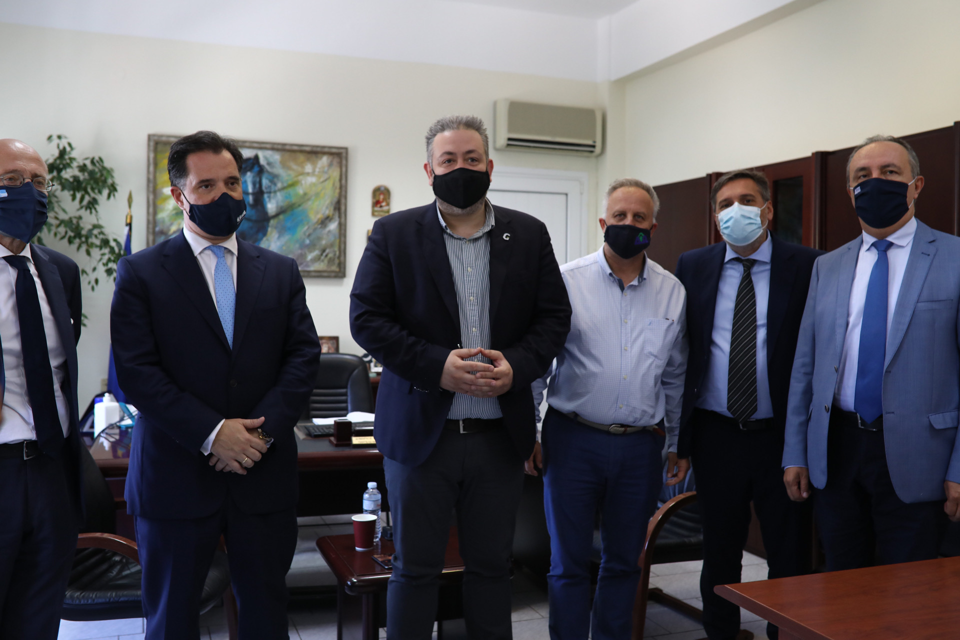 Συνάντηση του Υπουργού Ανάπτυξης και Επενδύσεων, κ. Άδωνι Γεωργιάδη με ...